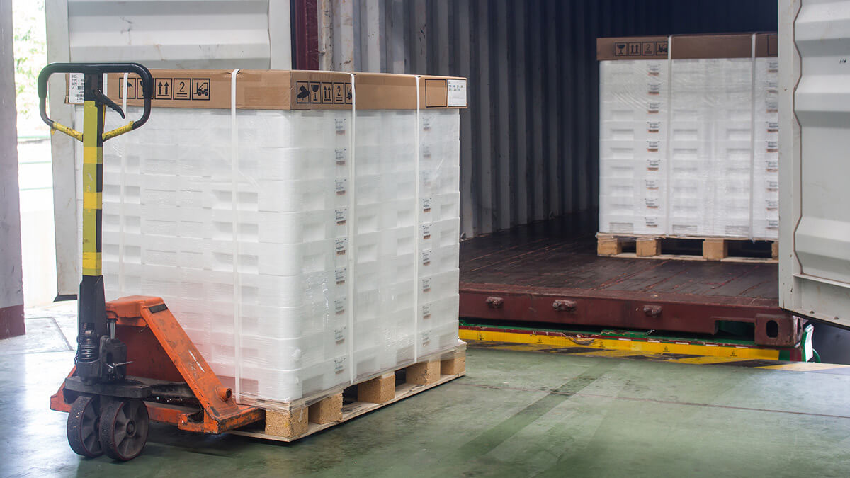 Truckload (TL) Versus LTL Shipments | 3 min read - ReliableCouriers.com