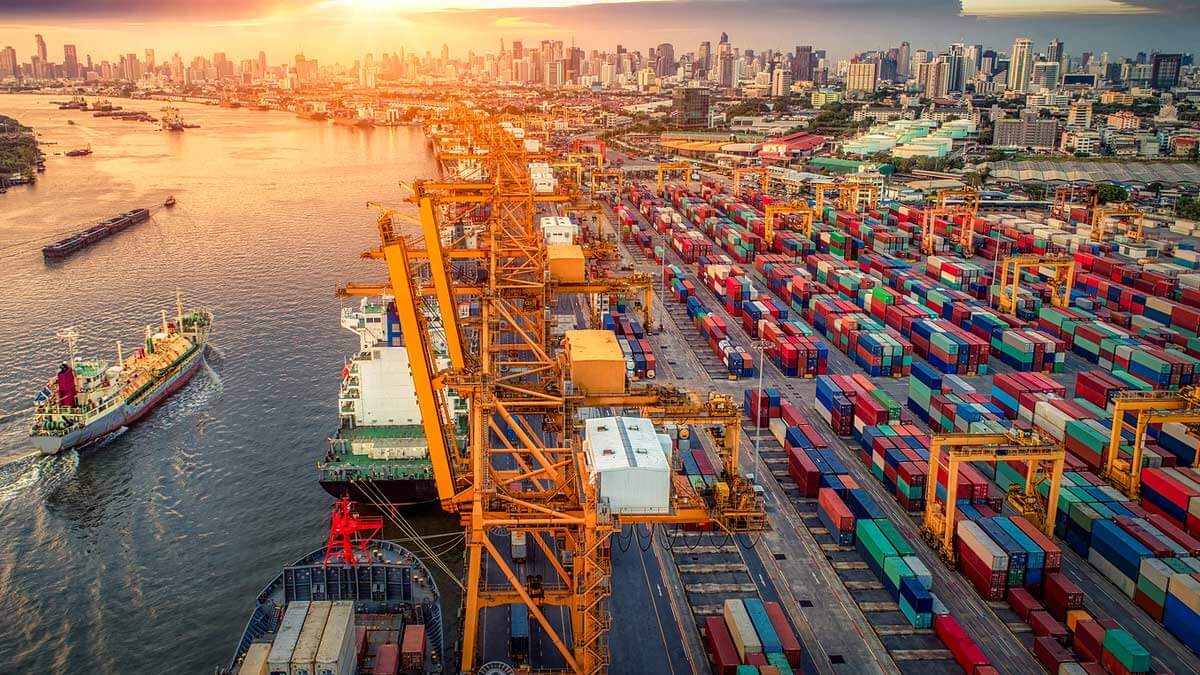 From Climate to Infrastructure Woes, Shipping Crisis Affects All | 4 ...